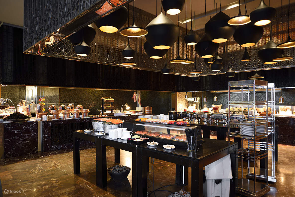 [20% OFF] Flavors Dinner Buffet at Renaissance Bangkok Ratchaprasong ...